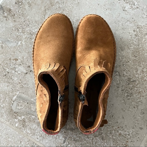 Soul of Africa | Shoes | Clarks Western Ankle Boots Leather African ...